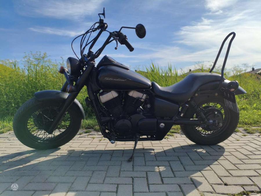 Black Honda VT Shadow 2014 in Klaipeda, with an engine capacity of 0.75 L and mileage of 33 thousand km for 6200 €, photo 1 on AUTOMOTO.COM.LV