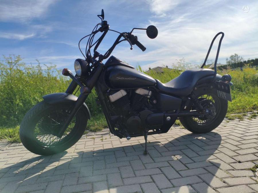 Black Honda VT Shadow 2014 in Klaipeda, with an engine capacity of 0.75 L and mileage of 33 thousand km for 6200 €, photo 4 on AUTOMOTO.COM.LV