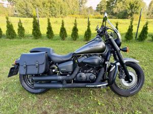 Black Honda VT Shadow 2017 in Vilnius, with an engine capacity of 0.80 L and mileage of 14 thousand km for 2499 €, photo  on AUTOMOTO.COM.LV