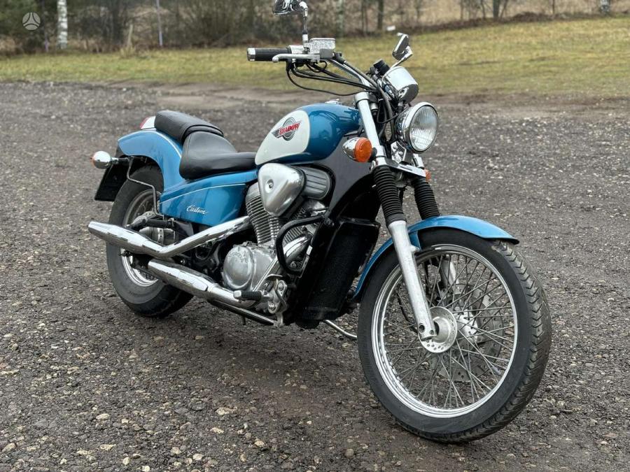 Blue Honda VT Shadow 1995 in Ukmerge, with an engine capacity of 0.60 L and mileage of 54 thousand km for 1150 €, photo 2 on AUTOMOTO.COM.LV