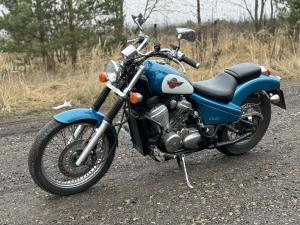 Blue Honda VT Shadow 1995 in Ukmerge, with an engine capacity of 0.60 L and mileage of 54 thousand km for 1150 €, photo 3 on AUTOMOTO.COM.LV