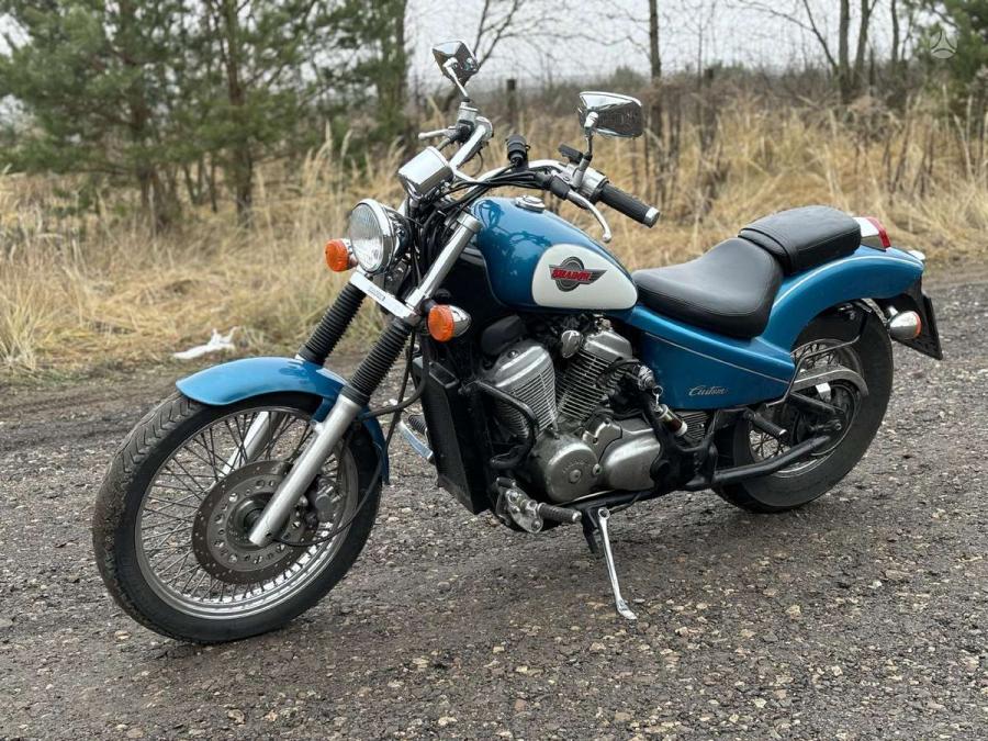 Blue Honda VT Shadow 1995 in Ukmerge, with an engine capacity of 0.60 L and mileage of 54 thousand km for 1150 €, photo 3 on AUTOMOTO.COM.LV