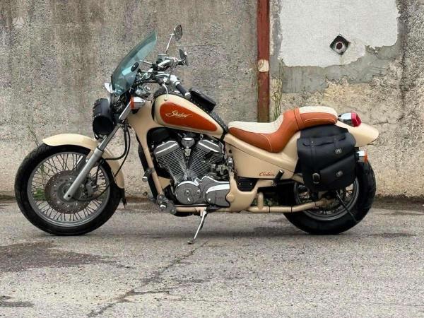 Brown Honda VT Shadow 1992 in Vilnius, with an engine capacity of 0.60 L and mileage of 63 thousand km for 2250 €, photo 3 on AUTOMOTO.COM.LV