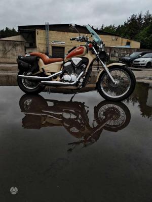 Brown Honda VT Shadow 1992 in Vilnius, with an engine capacity of 0.60 L and mileage of 63 thousand km for 2250 €, photo 5 on AUTOMOTO.COM.LV