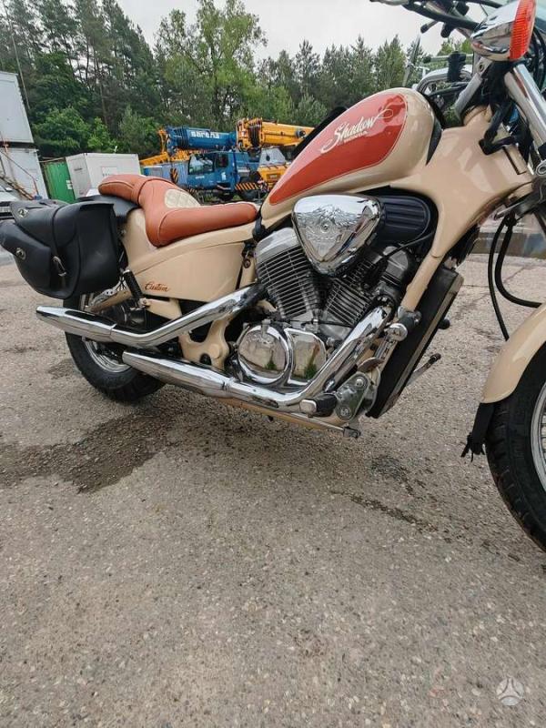 Brown Honda VT Shadow 1992 in Vilnius, with an engine capacity of 0.60 L and mileage of 63 thousand km for 2250 €, photo 9 on AUTOMOTO.COM.LV