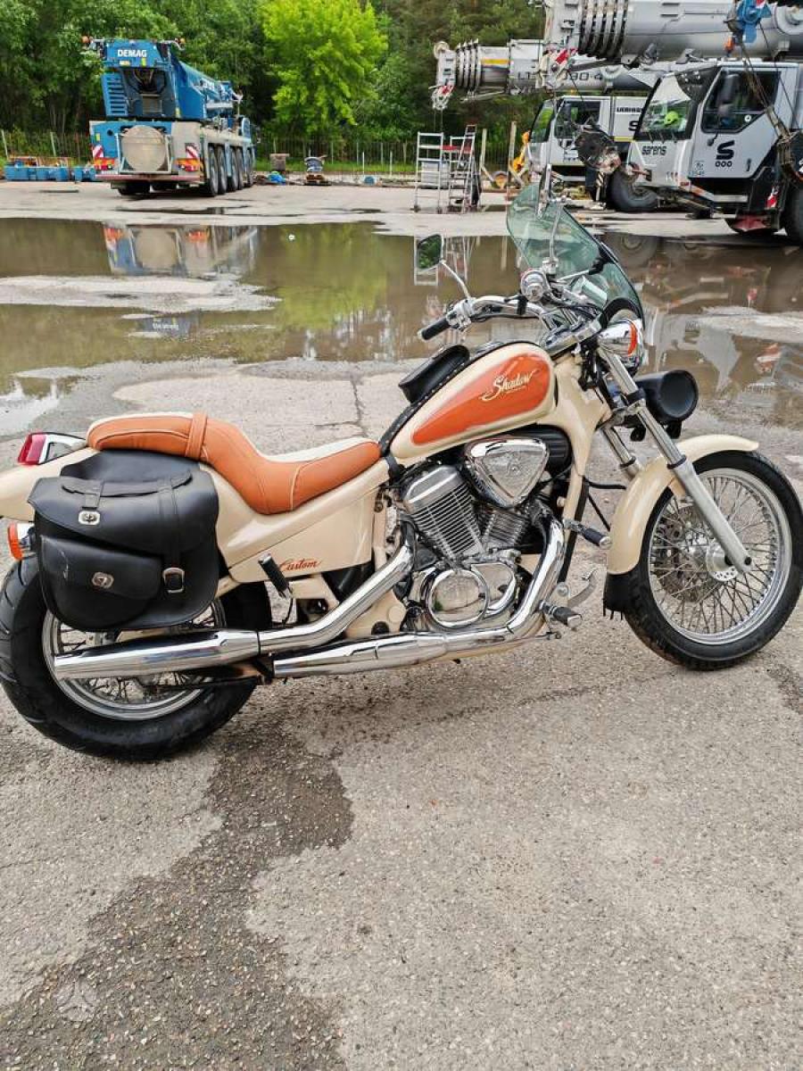 Brown Honda VT Shadow 1992 in Vilnius, with an engine capacity of 0.60 L and mileage of 63 thousand km for 2250 €, photo 15 on AUTOMOTO.COM.LV