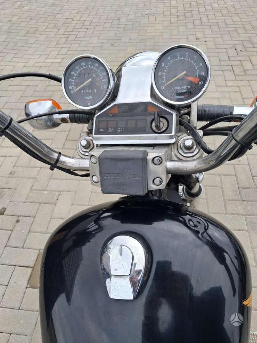 Honda VT Shadow 1985 in Telschi, with an engine capacity of 0.00 L and mileage of 42 thousand km for 800 €, photo 3 on AUTOMOTO.COM.LV