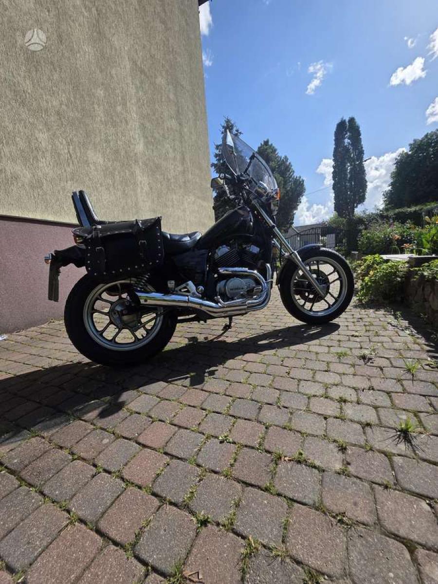 Honda VT Shadow 1985 in Vilnius, with an engine capacity of 0.50 L and mileage of 26 thousand km for 1850 €, photo 5 on AUTOMOTO.COM.LV