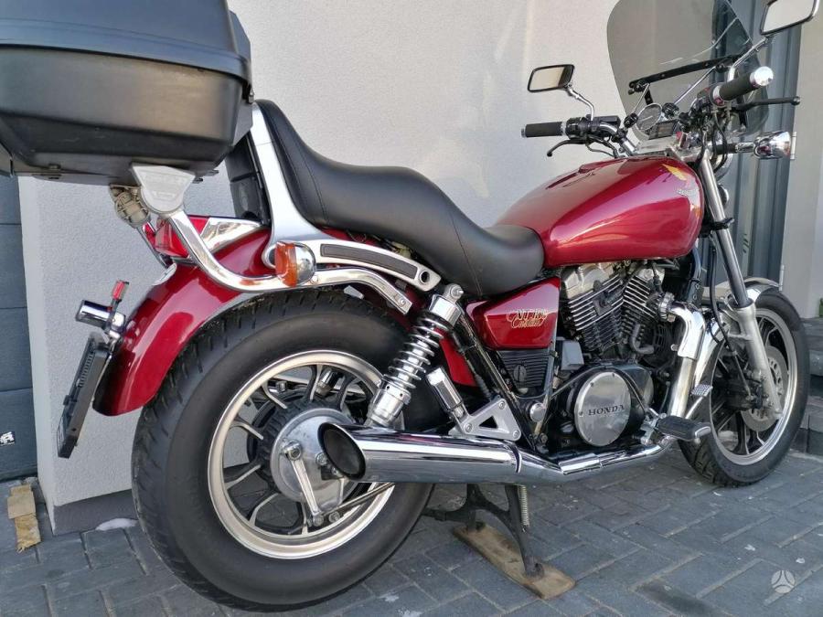 Honda VT Shadow 1987 in Klaipeda, with an engine capacity of 0.75 L and mileage of 30 thousand km for 2000 €, photo 10 on AUTOMOTO.COM.LV