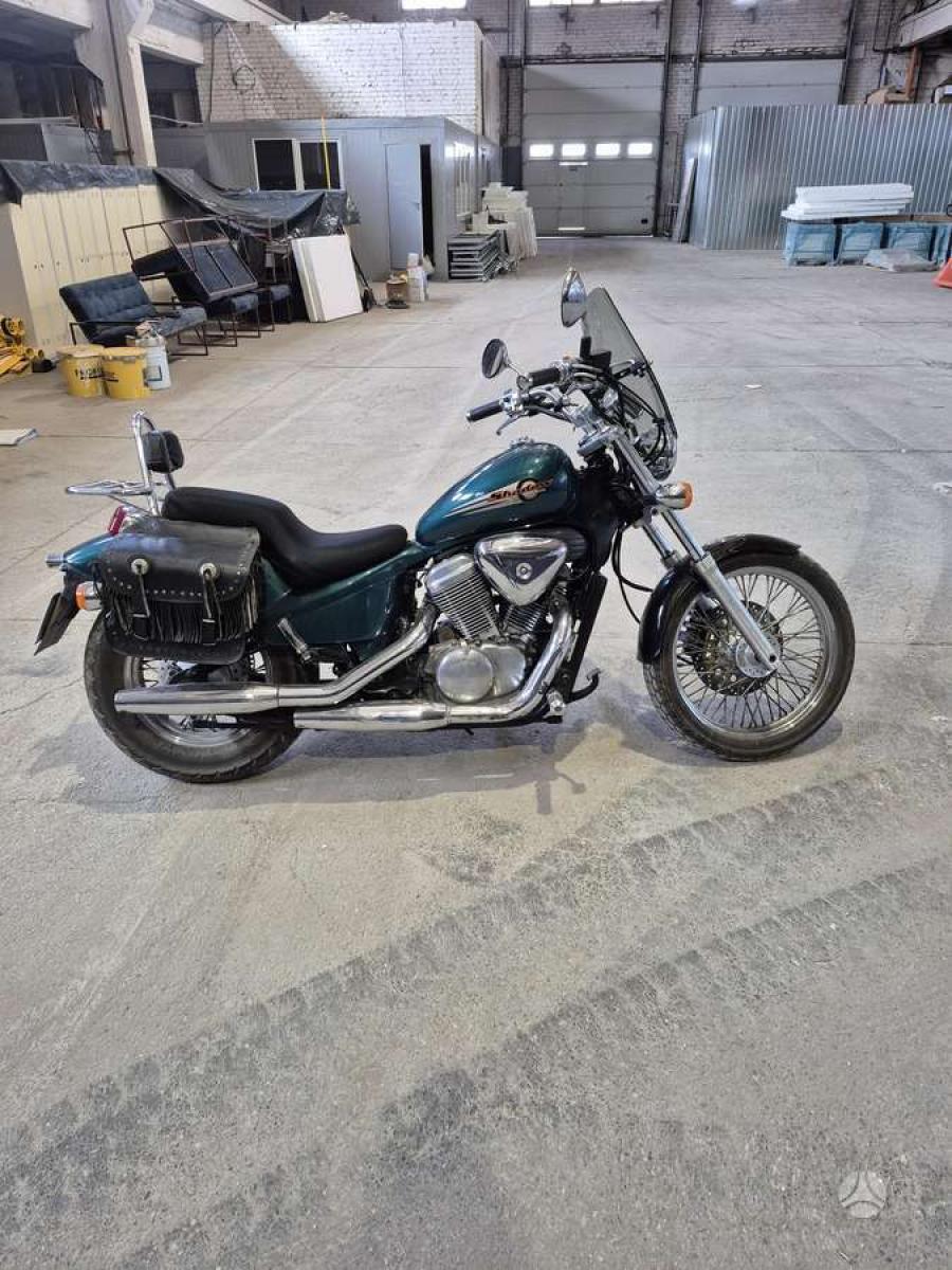 Honda VT Shadow 1998 in Kaunas, with an engine capacity of 0.60 L and mileage of 28 thousand km for 3000 €, photo 1 on AUTOMOTO.COM.LV