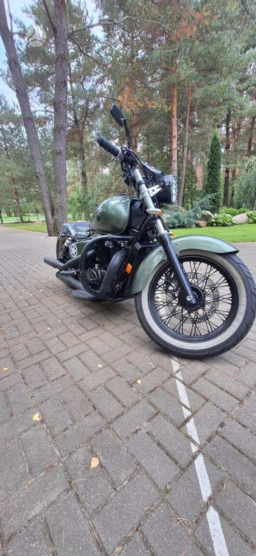 Honda VT Shadow 1998 in Kaunas, with an engine capacity of 1.10 L and mileage of 32 thousand km for 2350 €, photo 1 on AUTOMOTO.COM.LV