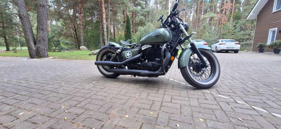Honda VT Shadow 1998 in Kaunas, with an engine capacity of 1.10 L and mileage of 32 thousand km for 2350 €, photo 3 on AUTOMOTO.COM.LV