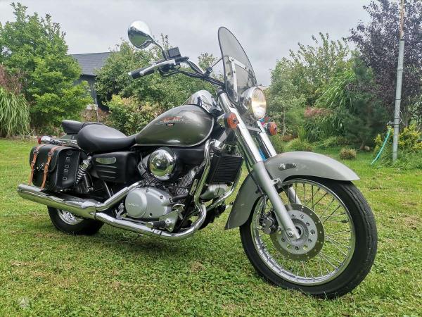 Honda VT Shadow 1999 Viļņa, ar dzinēja tilpumu 0.13 L un nobraukumu 22 tūkst. km par 3750 €, foto 1 vietnē AUTOMOTO.COM.LV