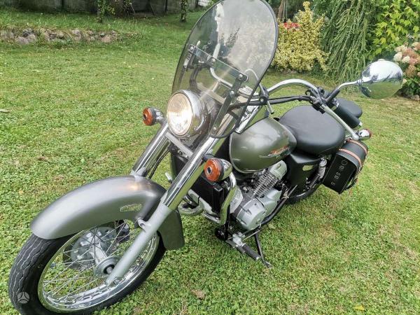 Honda VT Shadow 1999 Viļņa, ar dzinēja tilpumu 0.13 L un nobraukumu 22 tūkst. km par 3750 €, foto 3 vietnē AUTOMOTO.COM.LV