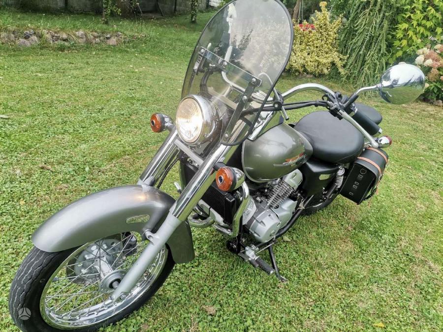 Honda VT Shadow 1999 Viļņa, ar dzinēja tilpumu 0.13 L un nobraukumu 22 tūkst. km par 3750 €, foto 3 vietnē AUTOMOTO.COM.LV