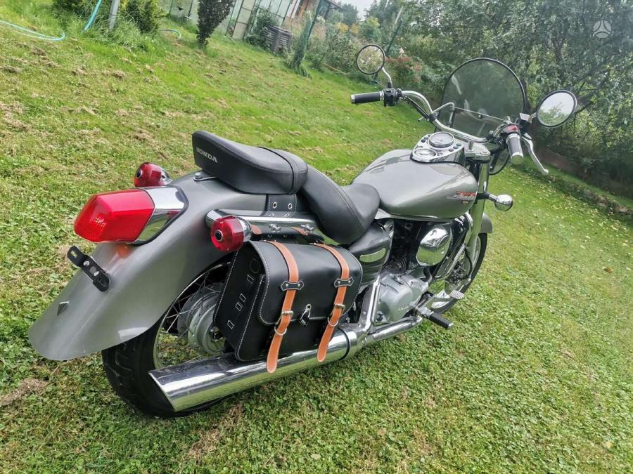 Honda VT Shadow 1999 Viļņa, ar dzinēja tilpumu 0.13 L un nobraukumu 22 tūkst. km par 3750 €, foto 7 vietnē AUTOMOTO.COM.LV