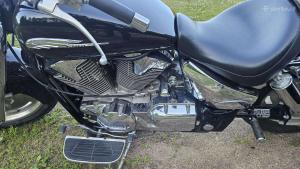 Хонда VT Shadow 2006 в Вильнюс, объемом двигателя 1.30 л и пробегом 22 тыс. км за 5000 €, фото 5 на AUTOMOTO.COM.LV