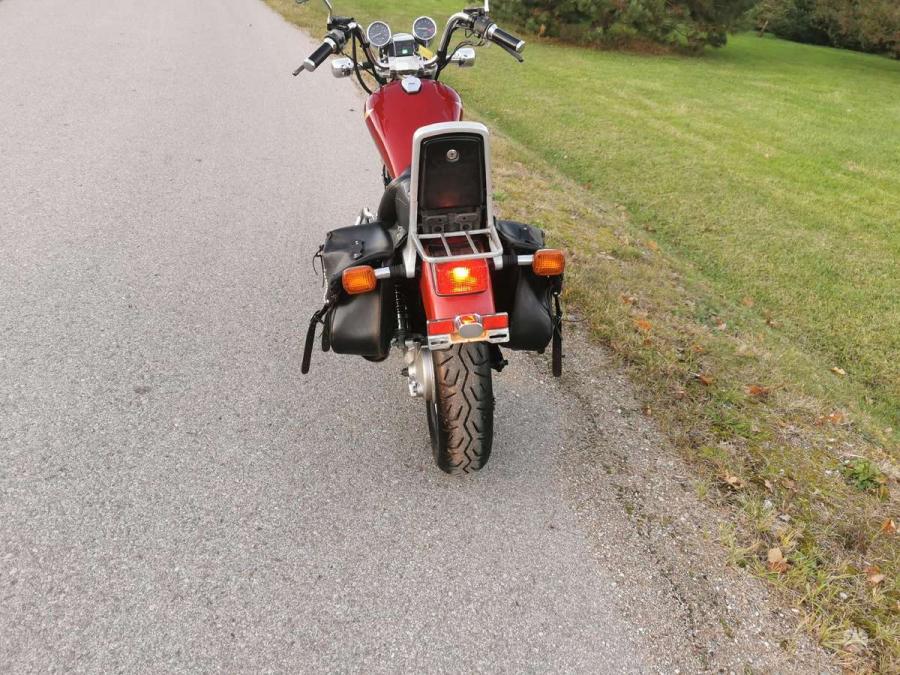Red Honda VT Shadow 1984 in Jurbarkas, with an engine capacity of 0.70 L and mileage of 32 thousand km for 1530 €, photo 13 on AUTOMOTO.COM.LV