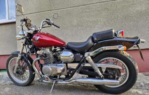 Sarkans Honda VT Shadow 1986 Kauņa, ar dzinēja tilpumu 0.45 L un nobraukumu 36 tūkst. km par 1450 €, foto 5 vietnē AUTOMOTO.COM.LV