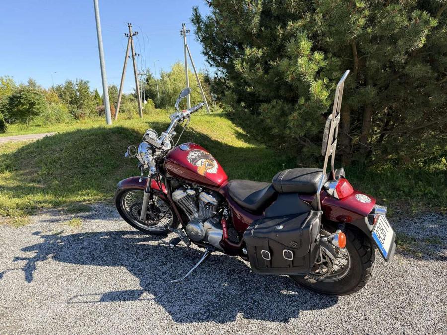 Sarkans Honda VT Shadow 1990 Viļņa, ar dzinēja tilpumu 0.58 L un nobraukumu 67 tūkst. km par 2300 €, foto 3 vietnē AUTOMOTO.COM.LV