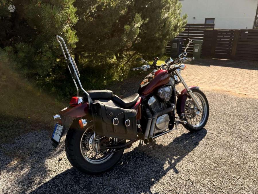 Sarkans Honda VT Shadow 1990 Viļņa, ar dzinēja tilpumu 0.58 L un nobraukumu 67 tūkst. km par 2300 €, foto 19 vietnē AUTOMOTO.COM.LV