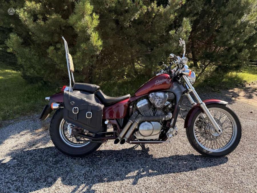 Sarkans Honda VT Shadow 1990 Viļņa, ar dzinēja tilpumu 0.58 L un nobraukumu 67 tūkst. km par 2300 €, foto 21 vietnē AUTOMOTO.COM.LV