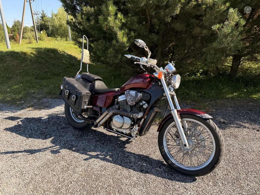 Sarkans Honda VT Shadow 1990 Viļņa, ar dzinēja tilpumu 0.58 L un nobraukumu 67 tūkst. km par 2300 €, foto 22 vietnē AUTOMOTO.COM.LV