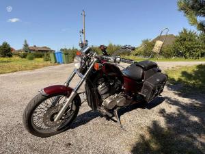 Sarkans Honda VT Shadow 1990 Viļņa, ar dzinēja tilpumu 0.58 L un nobraukumu 67 tūkst. km par 2300 €, foto 24 vietnē AUTOMOTO.COM.LV