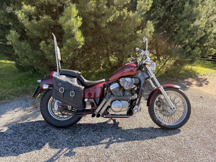 Sarkans Honda VT Shadow 1990 Viļņa, ar dzinēja tilpumu 0.58 L un nobraukumu 67 tūkst. km par 2300 €, foto 30 vietnē AUTOMOTO.COM.LV