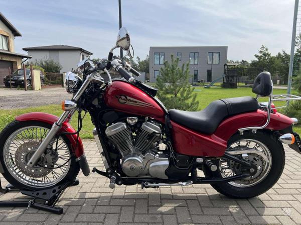 Red Honda VT Shadow 1998 in Vilnius, with an engine capacity of 0.60 L and mileage of 37 thousand km for 2150 €, photo 7 on AUTOMOTO.COM.LV