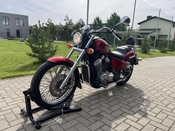 Red Honda VT Shadow 1998 in Vilnius, with an engine capacity of 0.60 L and mileage of 37 thousand km for 2150 €, photo 8 on AUTOMOTO.COM.LV