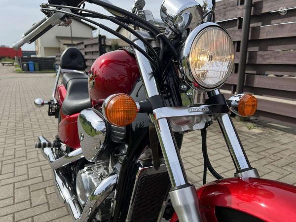 Red Honda VT Shadow 1998 in Vilnius, with an engine capacity of 0.60 L and mileage of 37 thousand km for 2150 €, photo 10 on AUTOMOTO.COM.LV