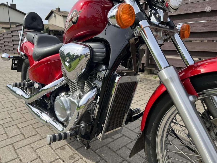 Red Honda VT Shadow 1998 in Vilnius, with an engine capacity of 0.60 L and mileage of 37 thousand km for 2150 €, photo 15 on AUTOMOTO.COM.LV