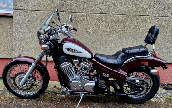 Sarkans Honda VT Shadow 1999 Kauņa, ar dzinēja tilpumu 0.60 L un nobraukumu 18 tūkst. km par 2150 €, foto 8 vietnē AUTOMOTO.COM.LV