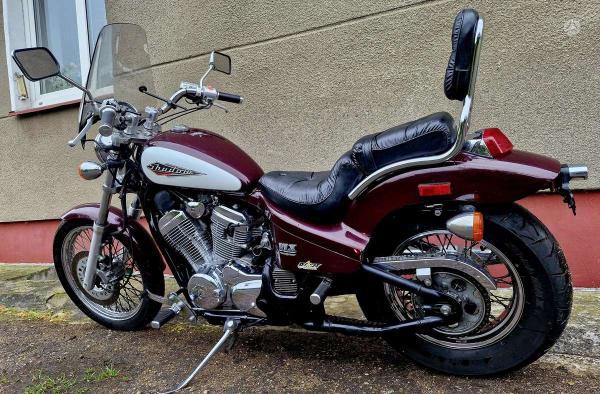 Sarkans Honda VT Shadow 1999 Kauņa, ar dzinēja tilpumu 0.60 L un nobraukumu 18 tūkst. km par 2150 €, foto 9 vietnē AUTOMOTO.COM.LV