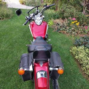 Sarkans Honda VT Shadow 2000 Kauņa, ar dzinēja tilpumu 0.13 L un nobraukumu 28 tūkst. km par 3250 €, foto 4 vietnē AUTOMOTO.COM.LV