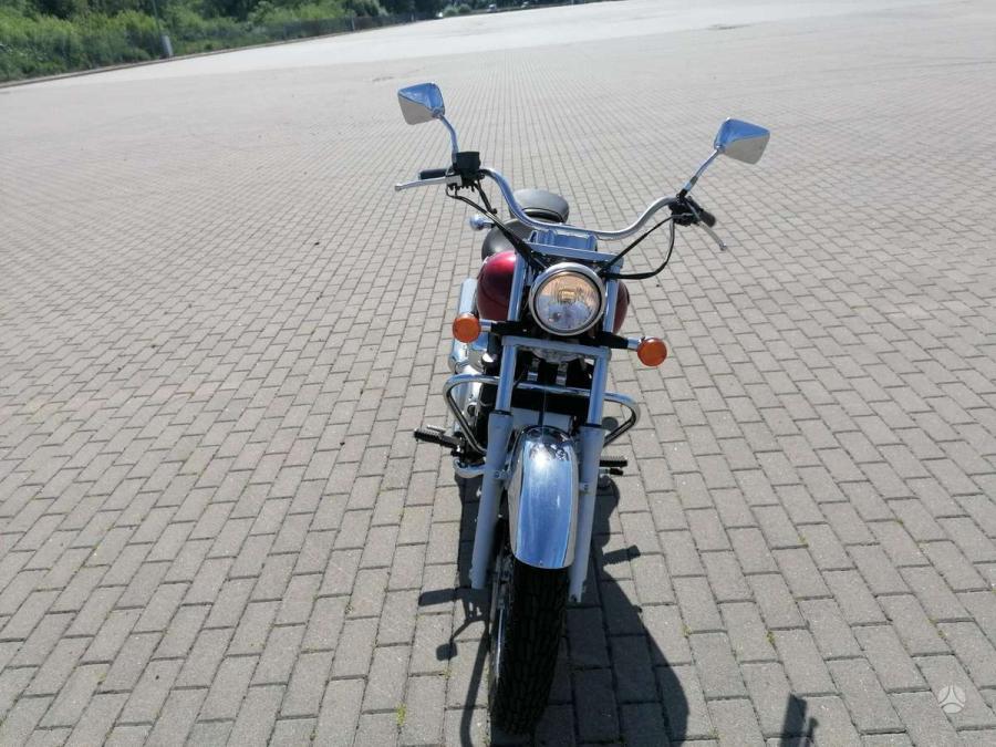 Red Honda VT Shadow 2005 in Marijampole, with an engine capacity of 0.13 L and mileage of 26 thousand km for 3750 €, photo 5 on AUTOMOTO.COM.LV