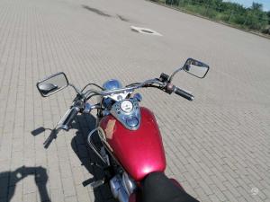 Red Honda VT Shadow 2005 in Marijampole, with an engine capacity of 0.13 L and mileage of 26 thousand km for 3750 €, photo 7 on AUTOMOTO.COM.LV