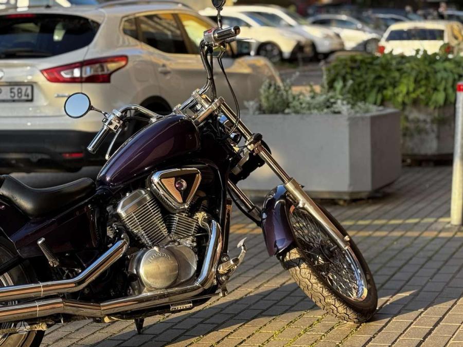 Violet Honda VT Shadow 1994 in Vilnius, with an engine capacity of 0.60 L and mileage of 6 thousand km for 2250 €, photo 19 on AUTOMOTO.COM.LV