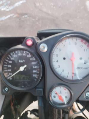 Black Honda VTR 1000 1999 in Kaunas, with an engine capacity of 1.00 L and mileage of 37 thousand km for 1400 €, photo 7 on AUTOMOTO.COM.LV