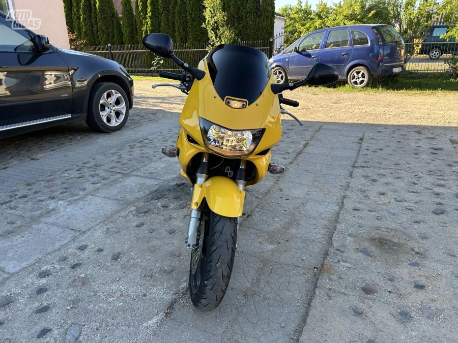 Honda VTR 1000 1998 in Kaunas, with an engine capacity of 0.00 L and mileage of 0 thousand km for 1500 €, photo 3 on AUTOMOTO.COM.LV
