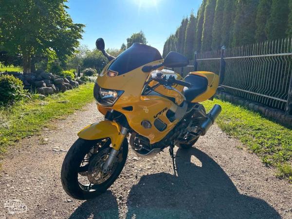 Honda VTR 1000 2004 in Kaunas, with an engine capacity of 0.00 L and mileage of 0 thousand km for 1100 €, photo 1 on AUTOMOTO.COM.LV