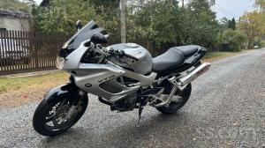Хонда VTR 1999 в Рига, объемом двигателя 1.00 л и пробегом 0 тыс. км за 2750 €, фото  на AUTOMOTO.COM.LV