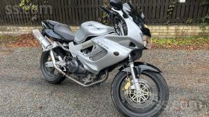 Honda VTR 1999 in Riga, with an engine capacity of 1.00 L and mileage of 0 thousand km for 2750 €, photo 7 on AUTOMOTO.COM.LV