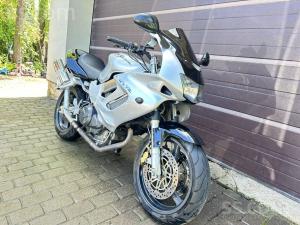 Honda VTR 1999 in Riga, with an engine capacity of 1.00 L and mileage of 0 thousand km for 2000 €, photo 9 on AUTOMOTO.COM.LV