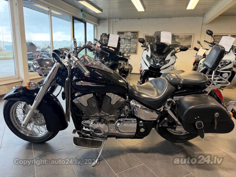 Black Honda VTX 1300 2005 in Tallinn, with an engine capacity of 1.31 L and mileage of 5 thousand km for 6990 €, photo 14 on AUTOMOTO.COM.LV