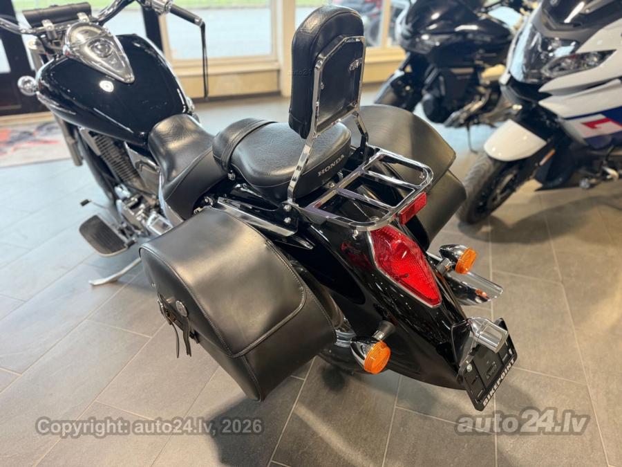 Black Honda VTX 1300 2005 in Tallinn, with an engine capacity of 1.31 L and mileage of 5 thousand km for 6990 €, photo 16 on AUTOMOTO.COM.LV
