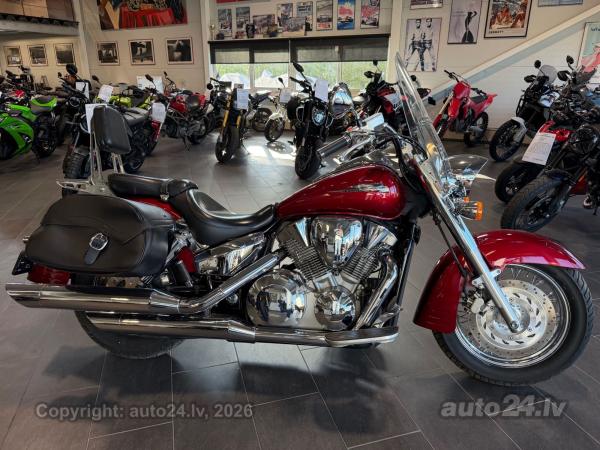 Honda VTX 1300 2004 Tallina vietnē Sarkans Honda VTX 1300 2004 Tallina, ar dzinēja tilpumu 1.31 L un nobraukumu 20 tūkst. km par 6990 €, foto 3 vietnē AUTOMOTO.COM.LV