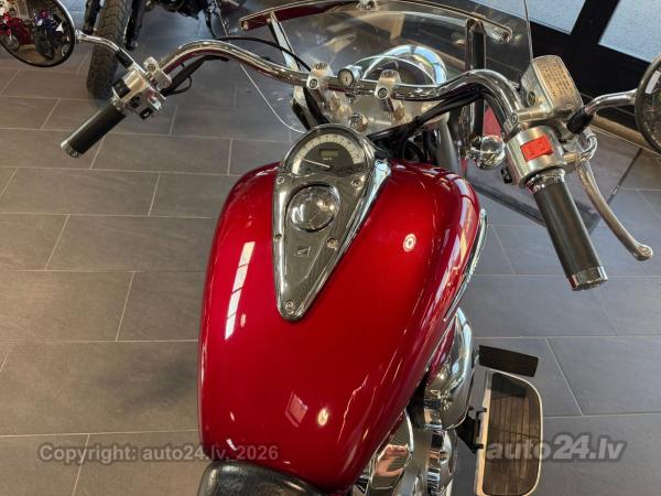 Honda VTX 1300 2004 Tallina vietnē Sarkans Honda VTX 1300 2004 Tallina, ar dzinēja tilpumu 1.31 L un nobraukumu 20 tūkst. km par 6990 €, foto 6 vietnē AUTOMOTO.COM.LV