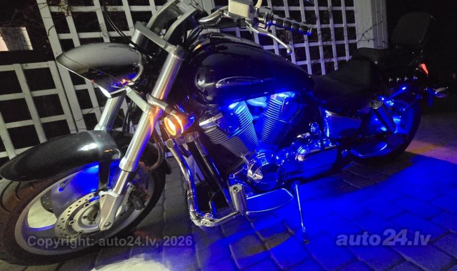 Black Honda VTX 1800 2002 in Tartu, with an engine capacity of 1.80 L and mileage of 64 thousand km for 6000 €, photo 12 on AUTOMOTO.COM.LV